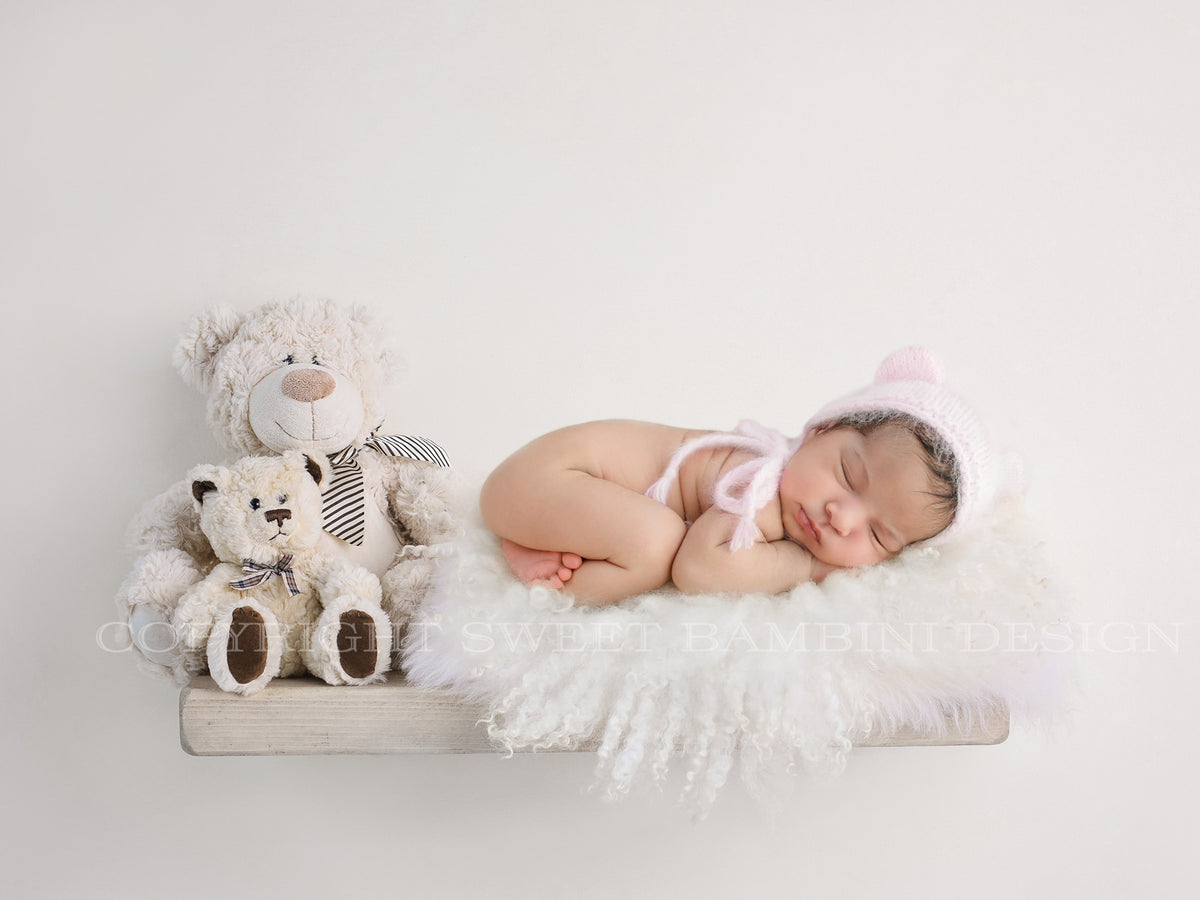 Newborn Digital Backdrop- Chunky White Shelf with Cute Teddy Bears ...